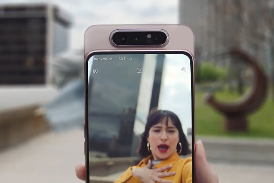Samsung готовит смартфон с поворотной выдвижной камерой Новости