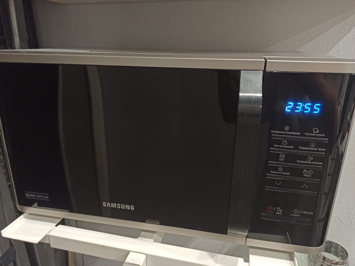 Обзор микроволновой печи Samsung MS23K3513AS Обзоры пользователей